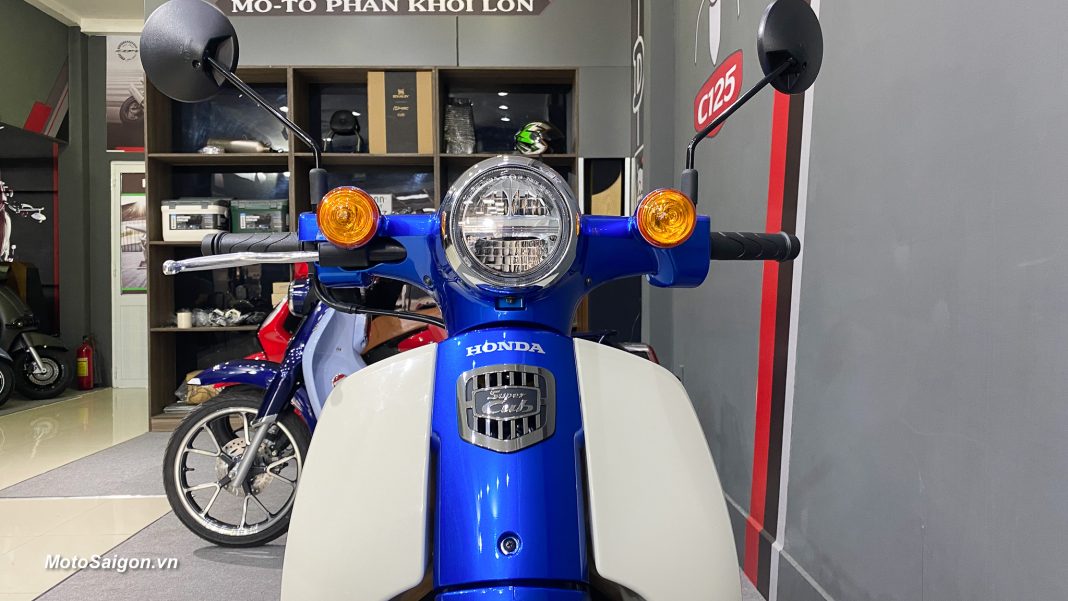 Super Cub 50 nhập Nhật bất ngờ về thêm 02 màu mới kèm giá xe - Motosaigon