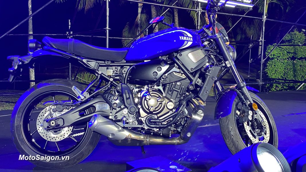 XSR700 độ 2 phong cách Scrambler kết hợp Streetfighter cực độc - Joker ...