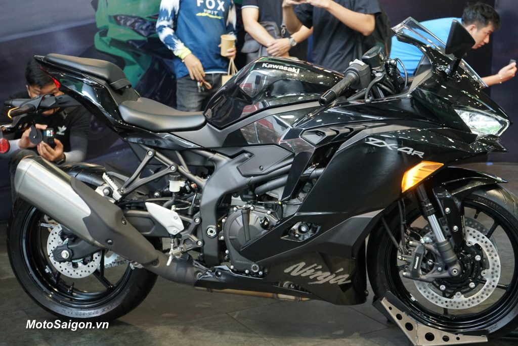 Kawasaki Ninja ZX-4R giá xe Ninja ZX-4R 2024 mới nhất tại Max Moto Sài gòn - Motosaigon