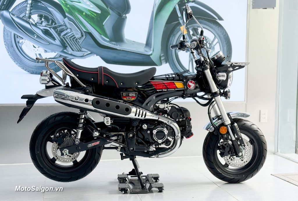 Honda Dax 1978 độ lồng kính kèm nhiều đồ chơi phụ kiện tại Cub House ...