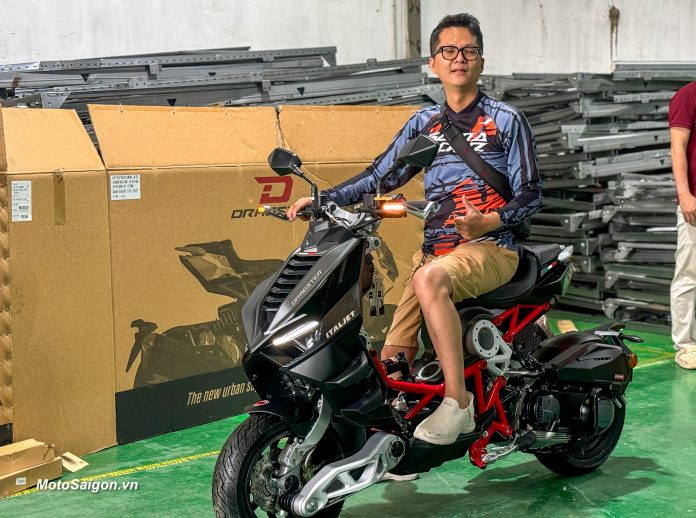 Italjet Dragster 300 độ 2 pô dàn áo carbon màu đen toàn thân cực đẹp ...