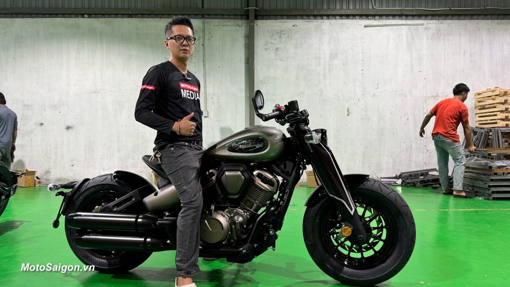 Benda Napoleon 500 Bobber dây Cuaro máy V đã có giá bán chính hãng ...