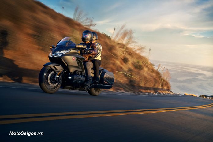 Honda Gold Wing 2025 ra mắt mẫu mới kỷ niệm 50 năm - Motosaigon