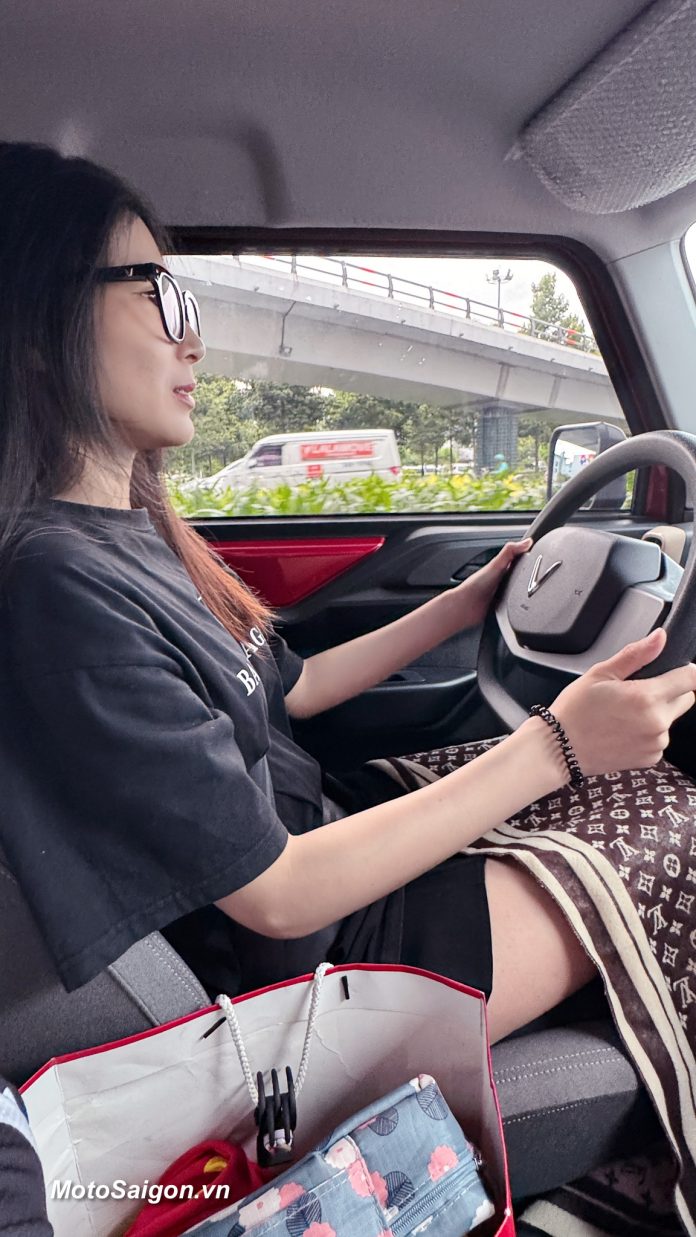 Đánh giá xe Vinfast VF3 so sánh Wuling Mini EV - Nên chọn xe nào? - Motosaigon