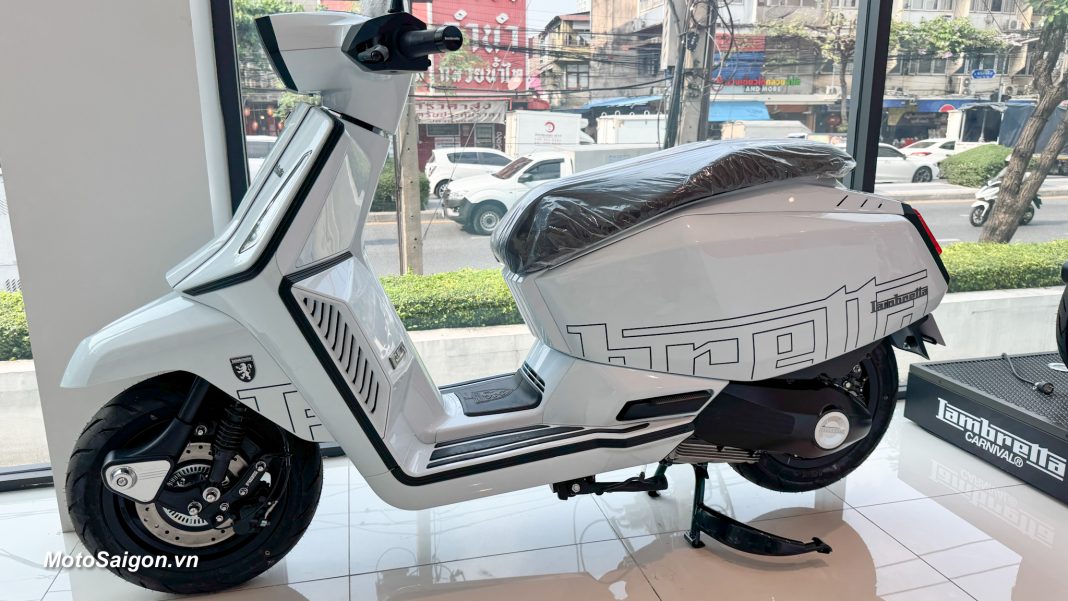 Lambretta X300 GP 2025 đánh giá xe thực tế đã có giá bán - Motosaigon