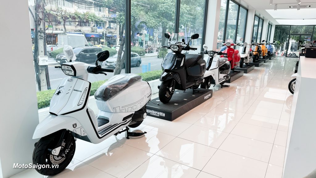 Lambretta X300 GP 2025 đánh giá xe thực tế đã có giá bán - Motosaigon
