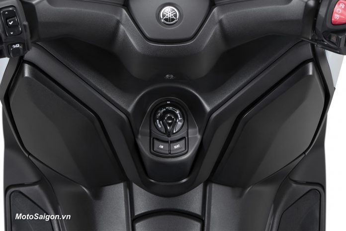 Yamaha XMAX 300 2025 thuộc dòng Max Series đã có giá bán - Motosaigon