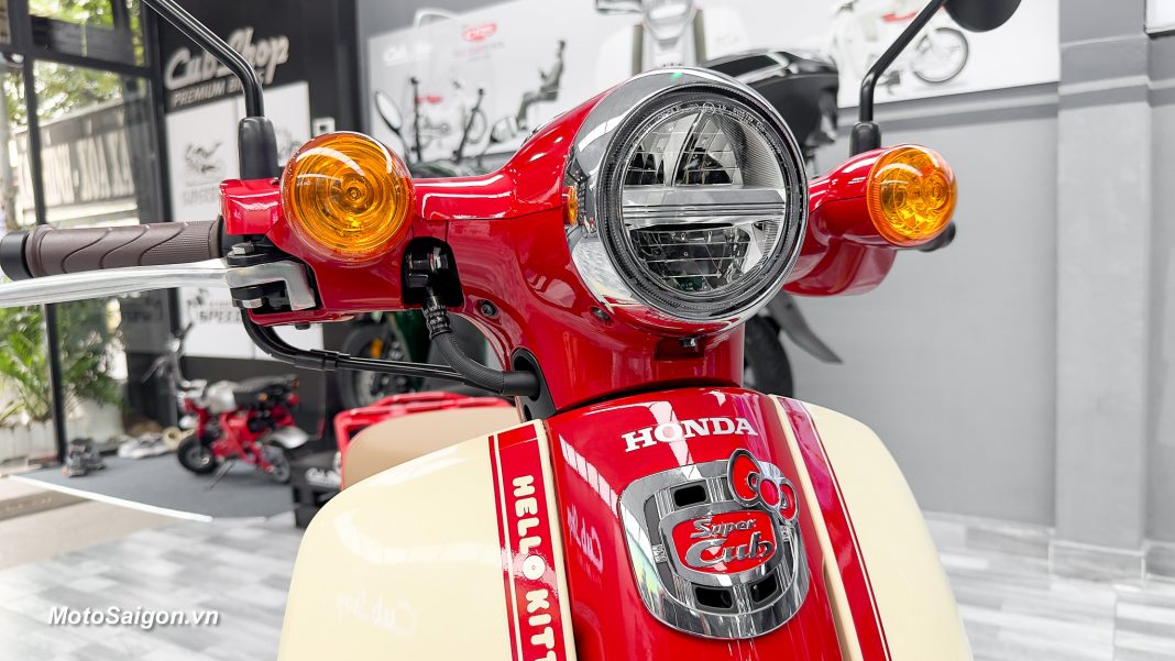 Super Cub 110 Hello Kitty nhập Nhật về Việt Nam hiếm hơn Super Cub 50 - Motosaigon