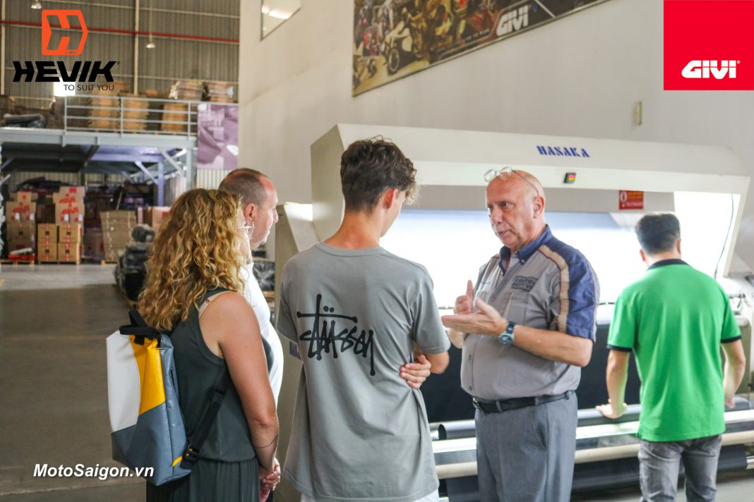 Buổi giao lưu ý nghĩa với tay đua trẻ người Ý Giovanni Lava tại nhà máy ...