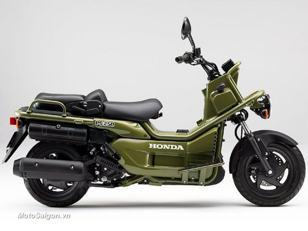 Honda PS250 Big Ruckus: Biểu Tượng Scooter “Quái Vật” Từ Honda - Motosaigon