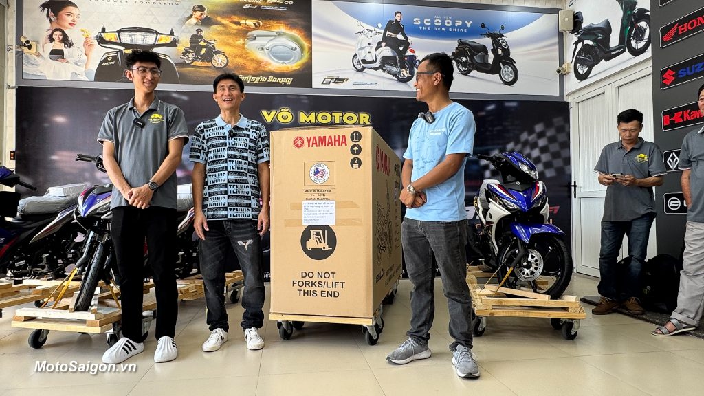 Yamaha 135LC SE Red Titan 2025 bản đặc biệt màu đỏ đã có giá bán ...