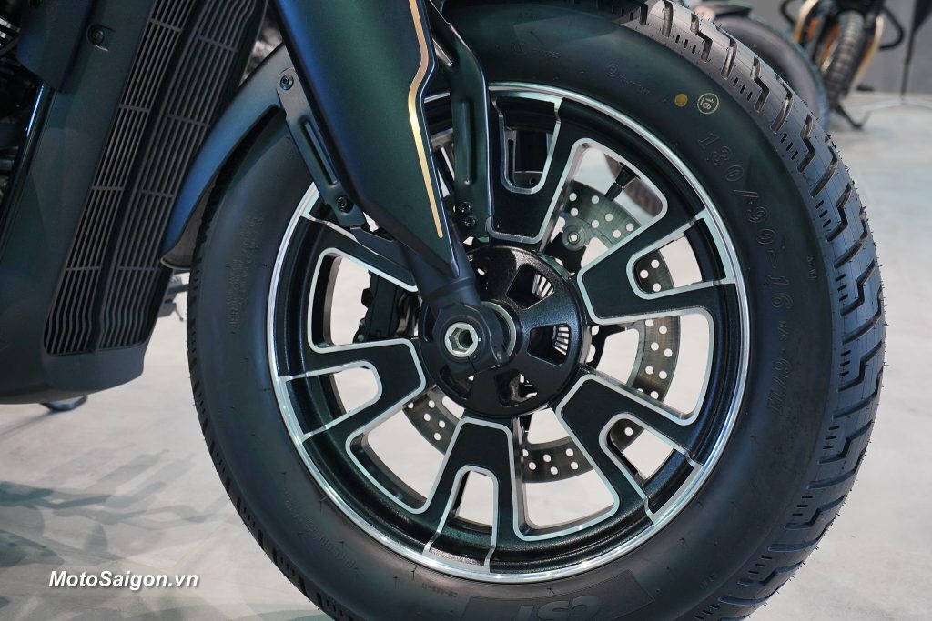 QJMotor SRV400 VS mẫu cruiser V-Twin độc nhất phân khúc đã có giá bán ...