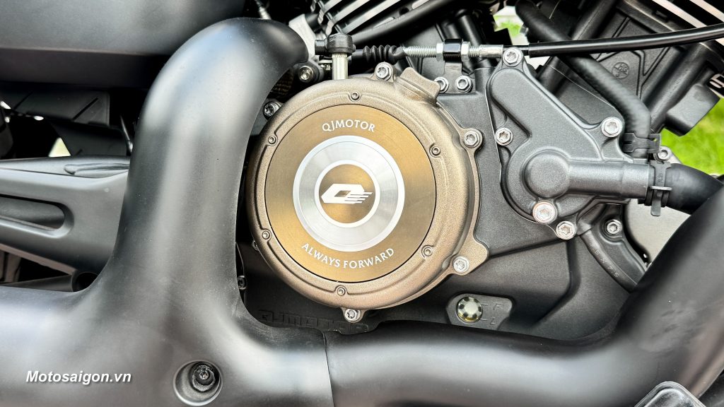 SRV400 giá bán hấp dẫn đánh giá xe Cruiser độc đáo của QJMotor - Motosaigon